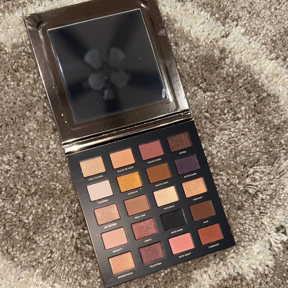 ICONIC London | Makeup | New Iconic London Booming Gleaming Eyeshadow ...